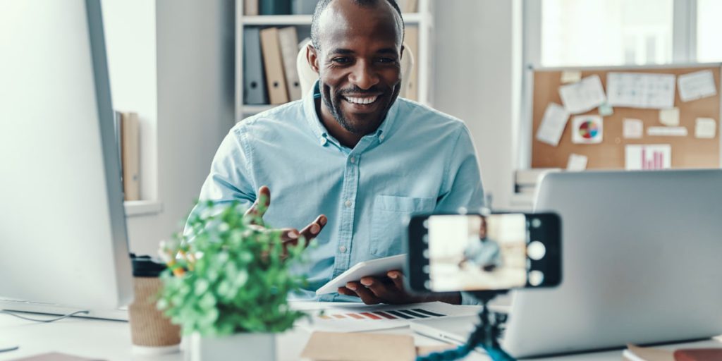 Social Media Jobs: Your Complete Guide For 2024